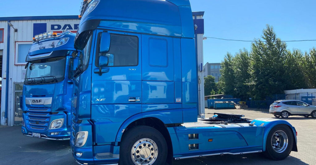 DAF XF 530 FT w wersji Jamaica Blue | DBK Group